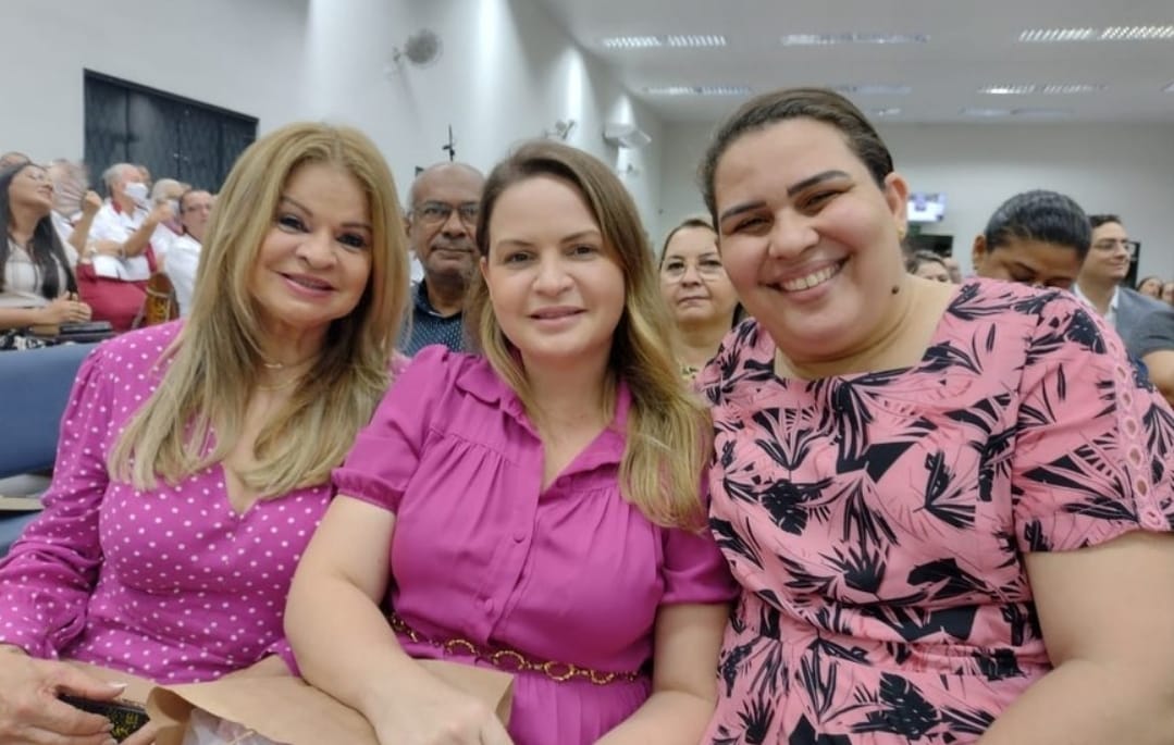 Luciene Gomes leva primeira-dama da Paraíba a culto na Assembleia de ...